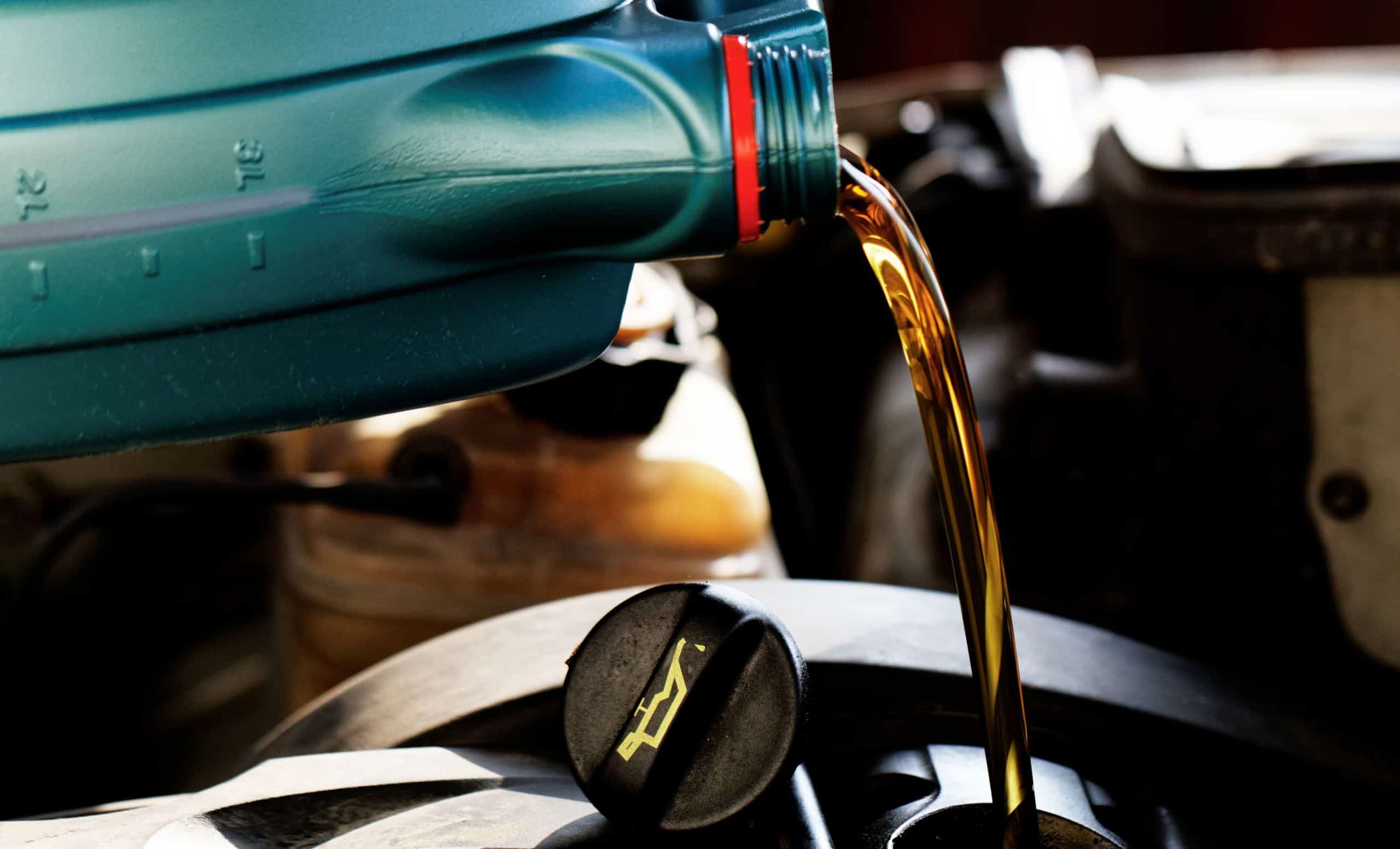 Are You Putting More than a Quart of Oil in Your Car Between Oil ...