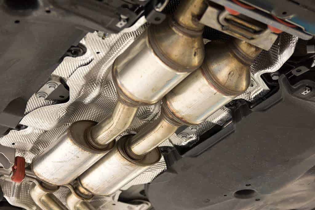 Comparing OEM Catalytic Converters vs. Aftermarket Catalytic Converters ...
